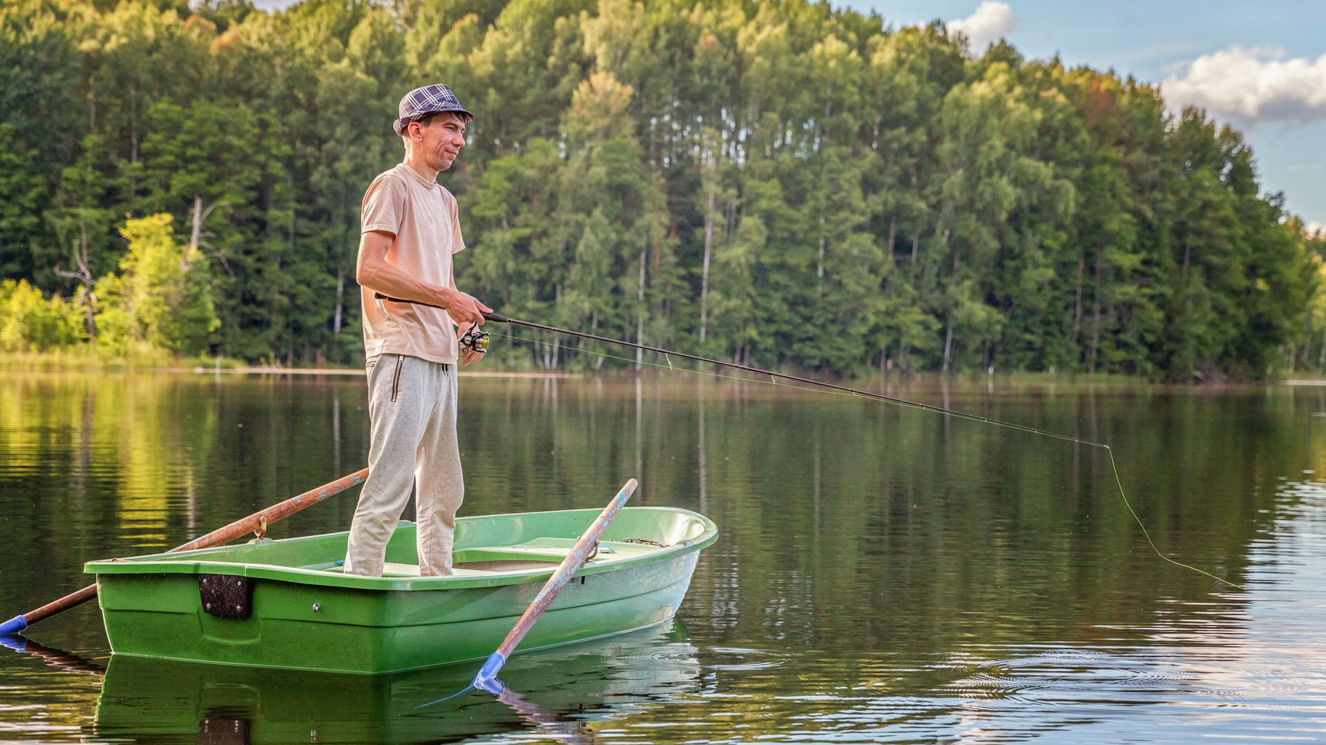 5 Best Fishing Canoe 2024 - 2025 (Budget-Friendly Options) - Gentlegliders